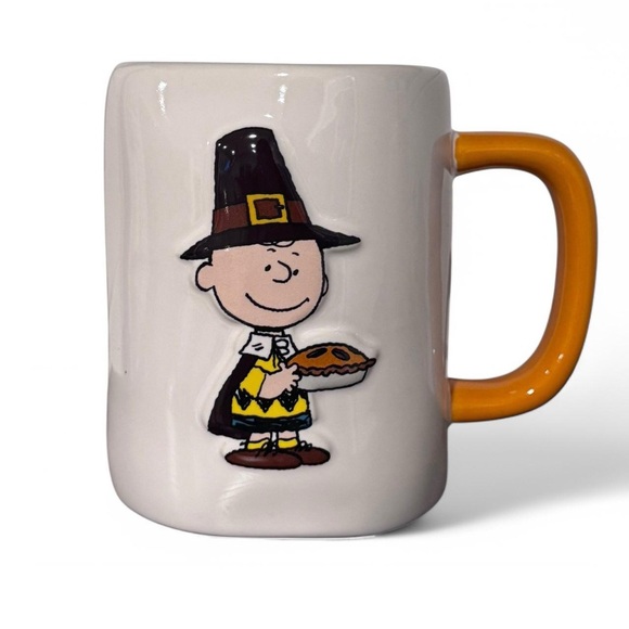 Rae Dunn | Kitchen | Rae Dunn Charlie Brown Peanuts Thanksgiving Mug ...